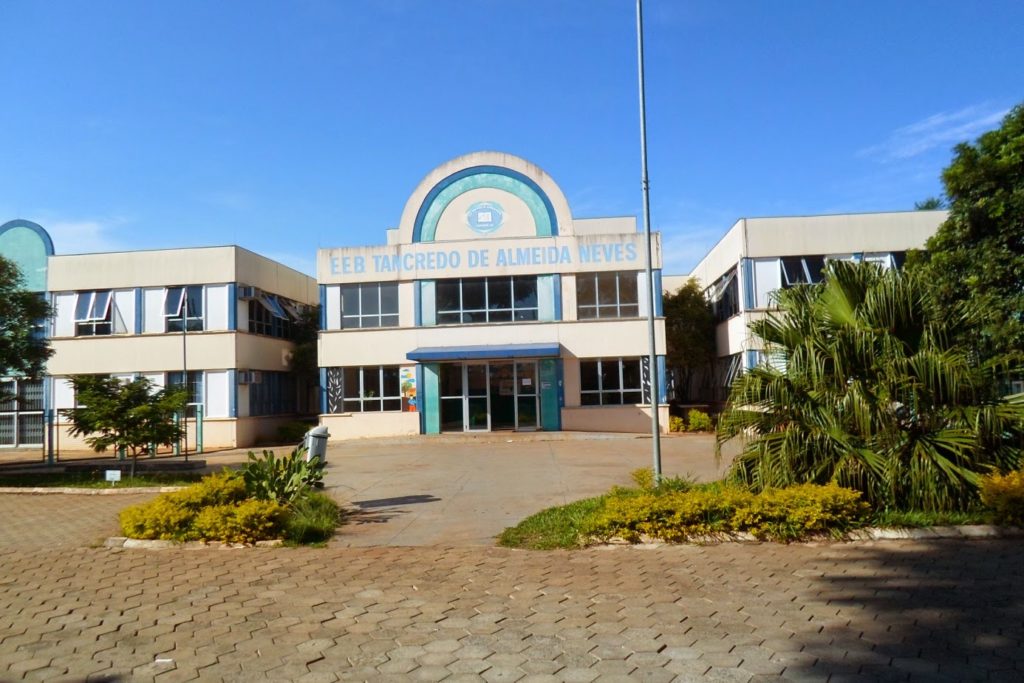 Escola Tancredo Neves será ponto para vacinação contra a gripe no ... Escola Tancredo Neves será ponto para vacinação contra a gripe no ...